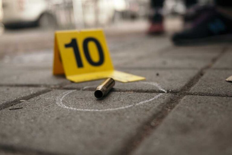 Chicago War Zone: 12 Shot As Drive-By Erupts | Liberty News Today